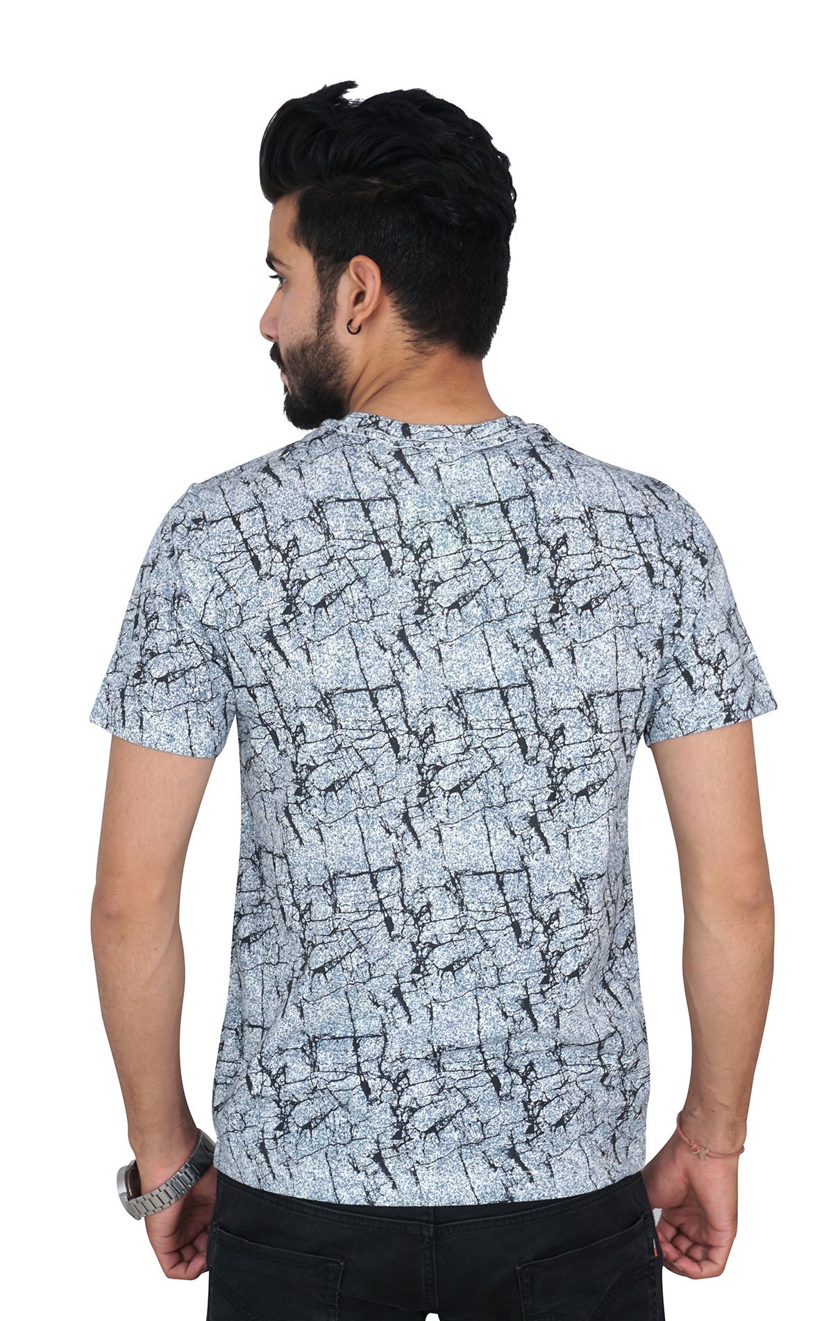 carbon basics Cotton Lycra Black Printed T-Shirt - Buy carbon basics ...